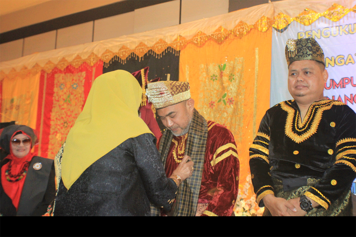 Bupati dan Wakil Bupati Bungo Dikukuhkan Jadi Payuang Panji Bundo ...