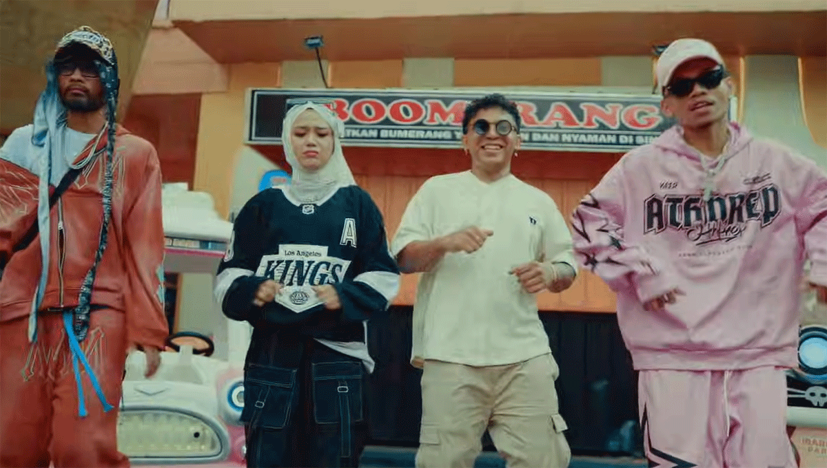 Tabola Bale Luar Biasa, Silet Open Up Luncurkan Taguling-guling, Sukses ...